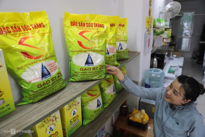 ST25 RICE IS OFFICIALLY DISTRIBUTED IN THE UK